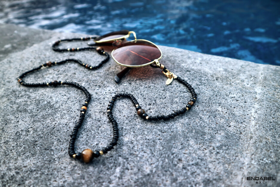 Glasses Chains: What They Are, Why You Need Them, and How to Wear Them - Endabel